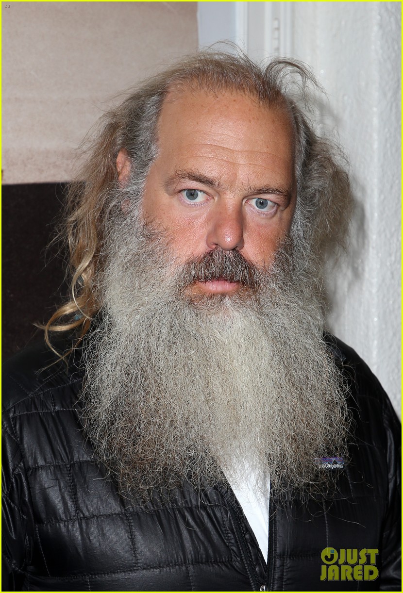 Gerard Butler & Joel Kinnaman Step Out to Support 'Bunker77 ...