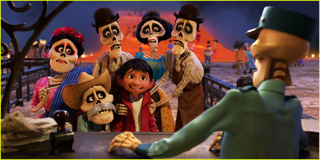 Is There a 'Coco' End Credits Scene?: Photo 3991323 | Coco Pictures ...