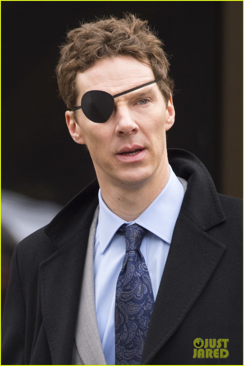 Benedict Cumberbatch Sports an Eye Patch on Set of 'Melrose': Photo ...