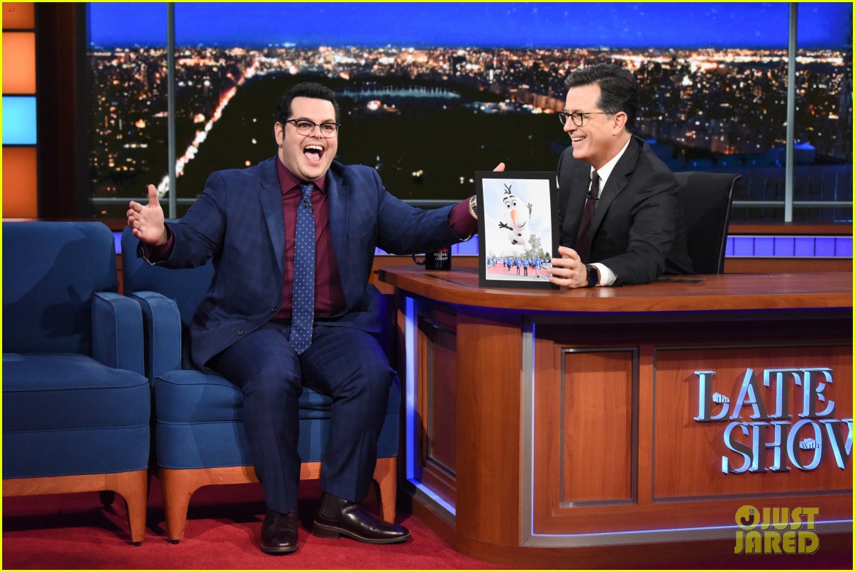 Josh Gad Tells Stephen Colbert He Can't Turn Off 'Olaf' Voice: 'It's My ...