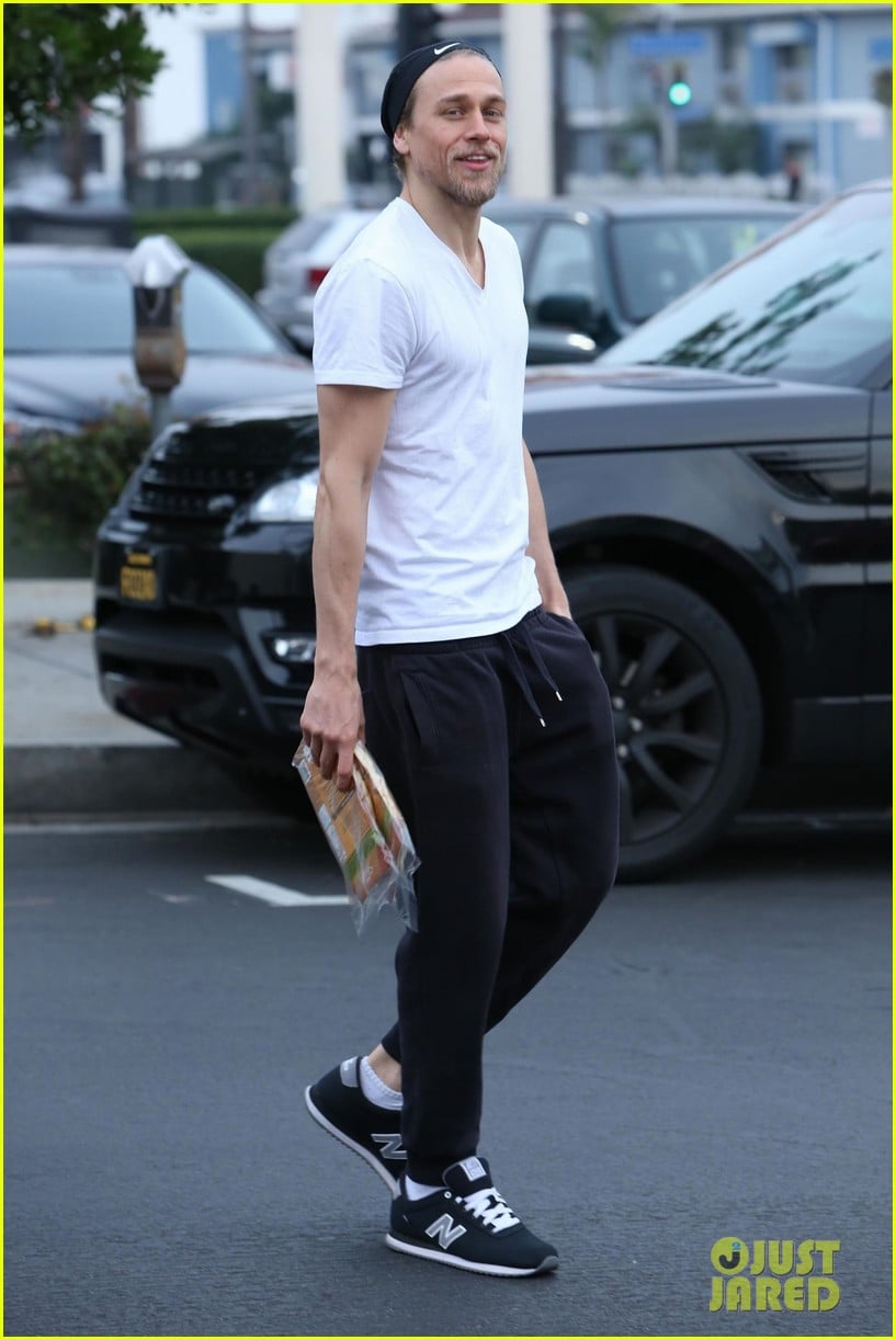Charlie Hunnam Lets Out a Laugh While Running Errands: Photo 3986673 ...