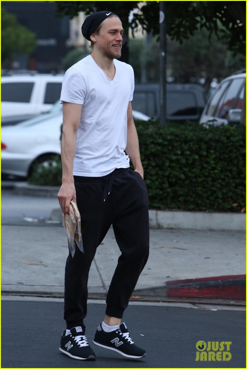 Charlie Hunnam Lets Out a Laugh While Running Errands: Photo 3986675 ...