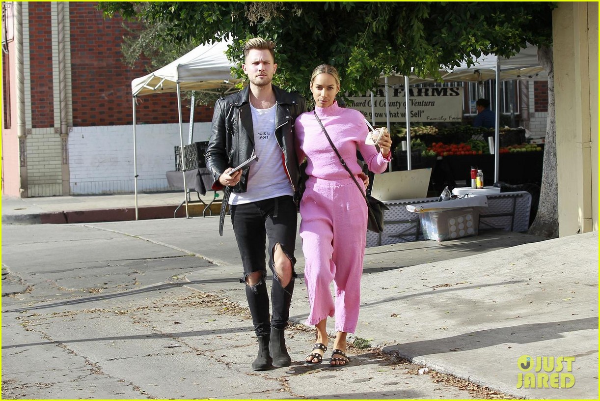 Leona Lewis & Boyfriend Dennis Jauch Grab a Treat at the Farmer's ...
