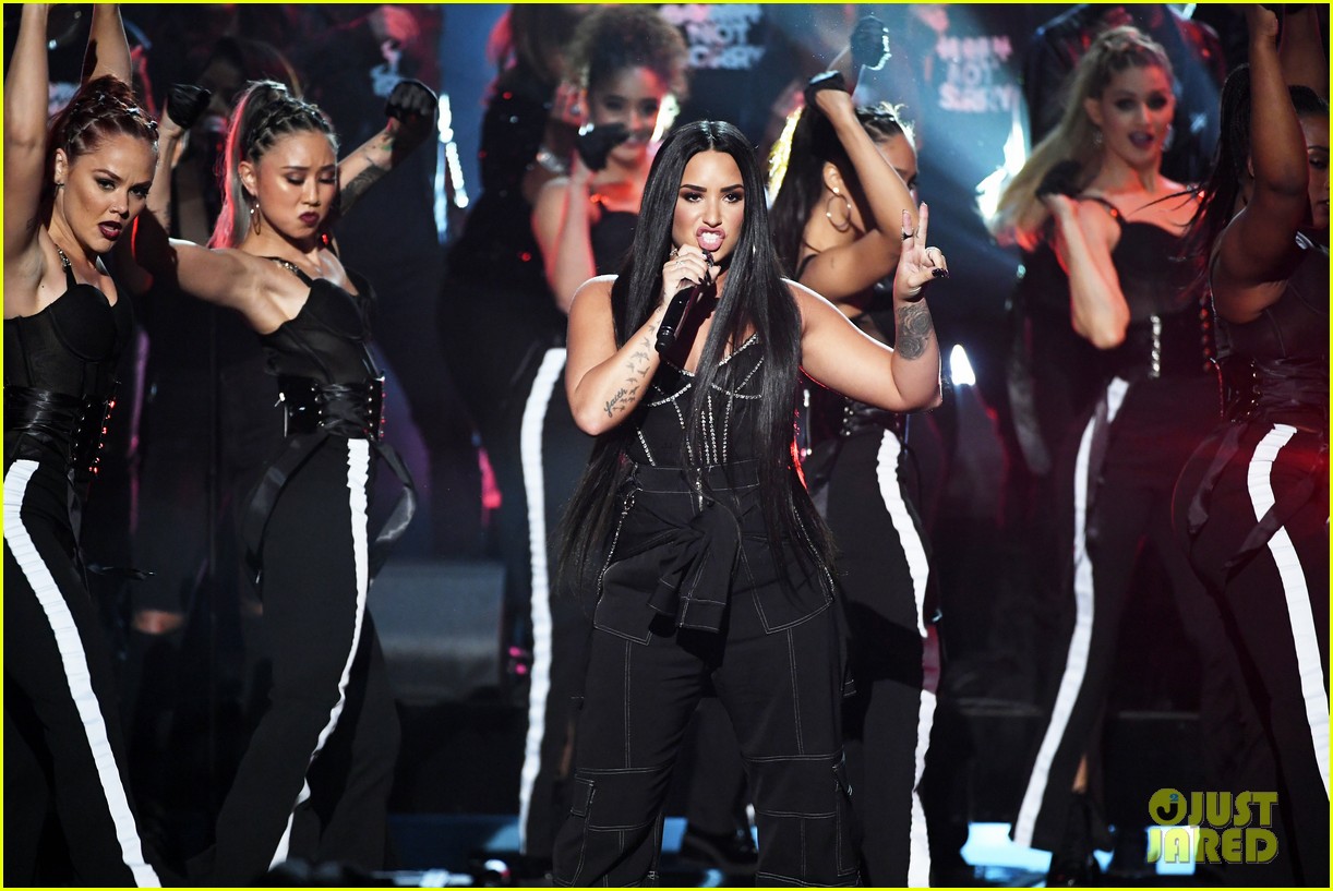Demi Lovato Slams the Haters with 'Sorry Not Sorry' Performance at AMAs ...