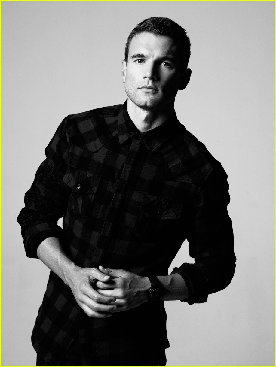 Get to Know Alex Russell with These 10 Fun Facts (Exclusive): Photo ...