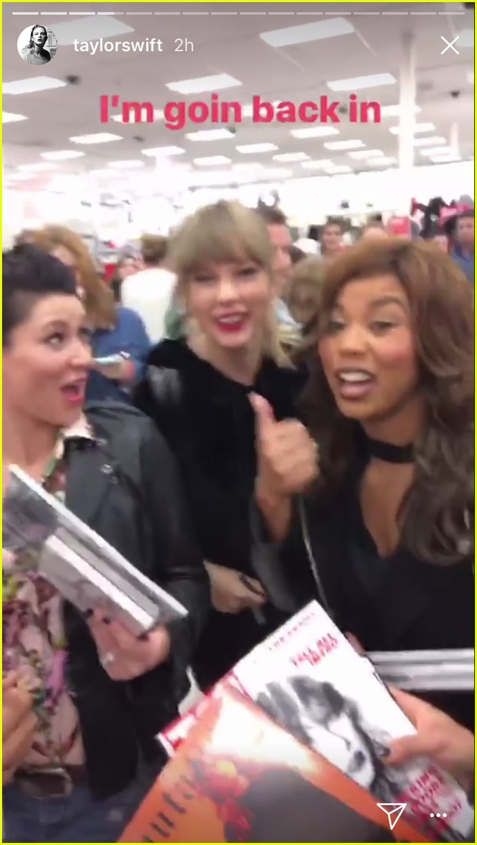 Taylor Swift Surprises Fans While Buying 'Reputation' in Target - Watch ...
