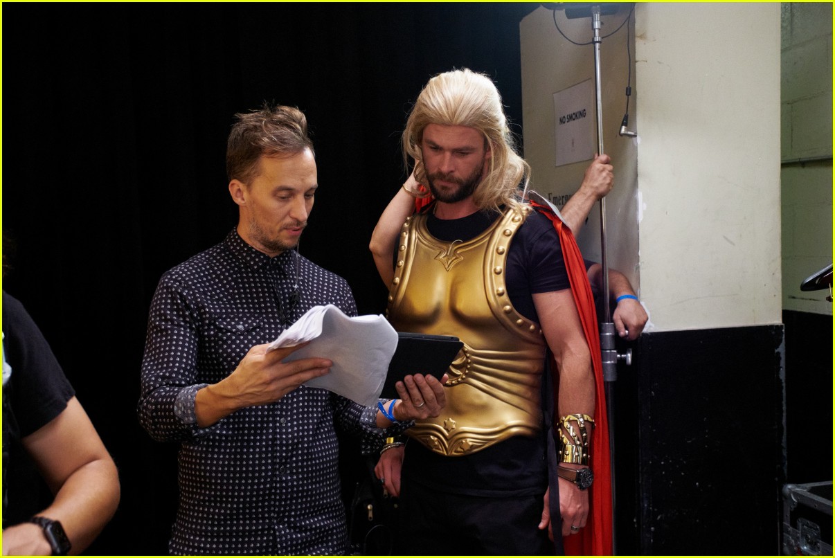 'Thor: Ragnarok' Cast Performs Live Version of the Movie for James ...