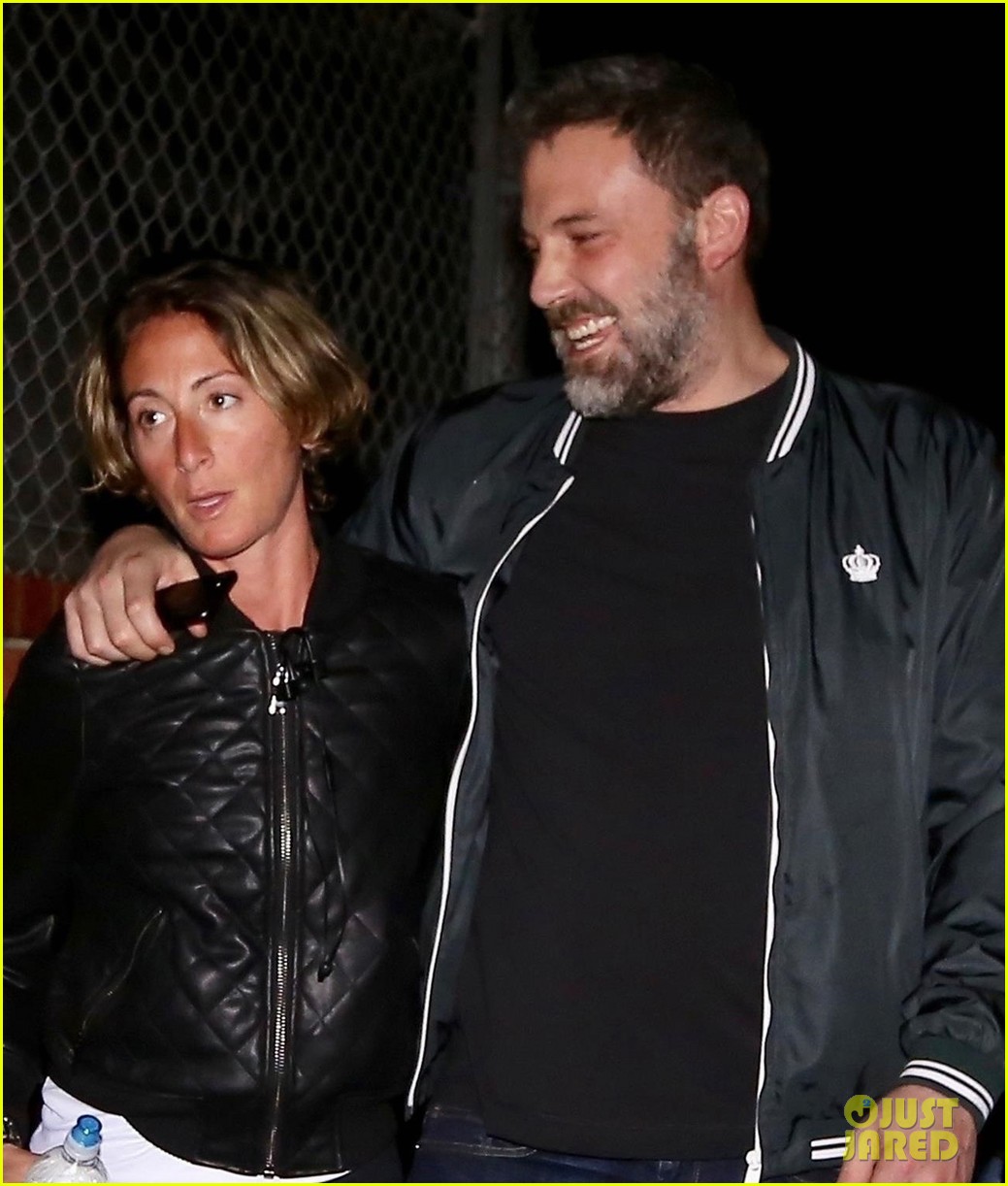 Ben Affleck Stops By a Buddhist Center with Friends: Photo 4002179 ...