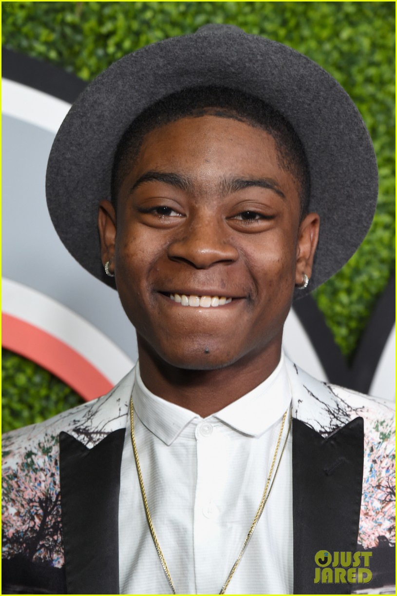 Kaitlyn Dever, Algee Smith, & 'Detroit' Stars Reunite at GQ Men of the ...