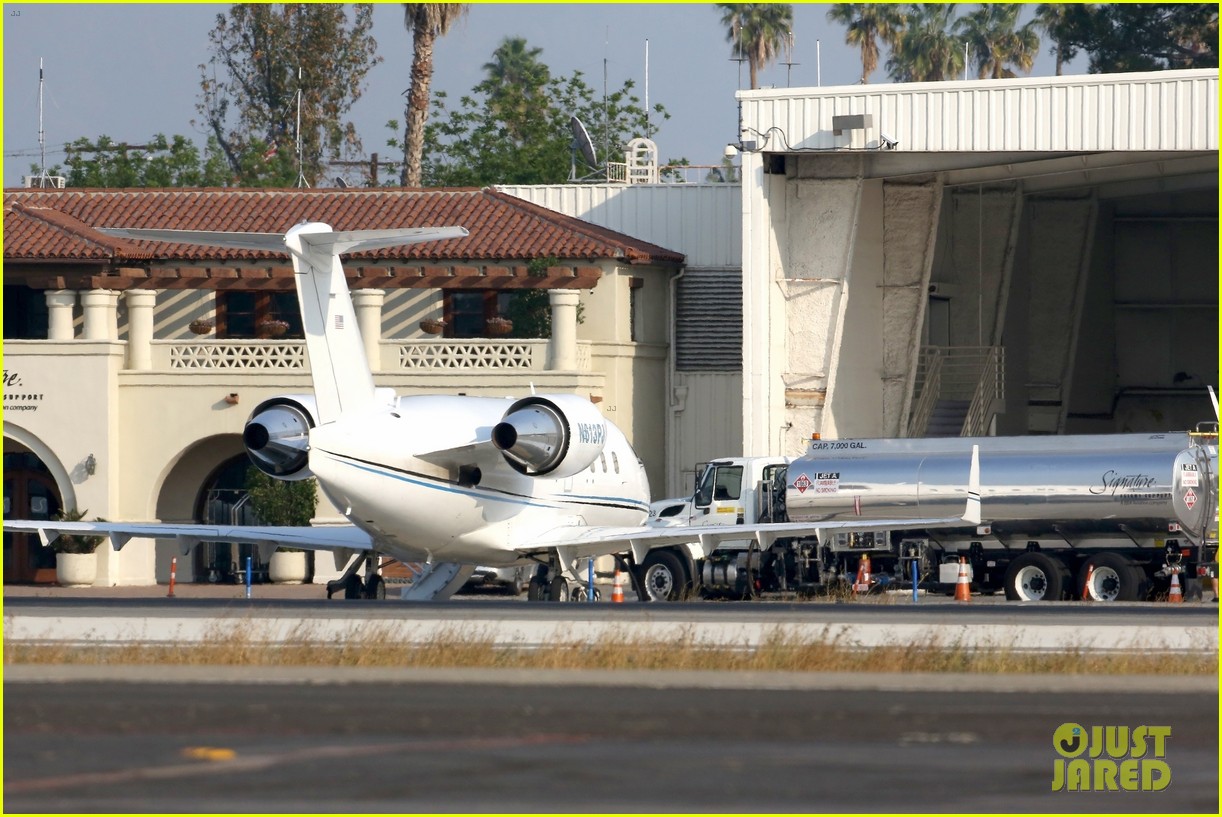 Selena Gomez & Justin Bieber Jet Out of Town Together: Photo 4002210 ...