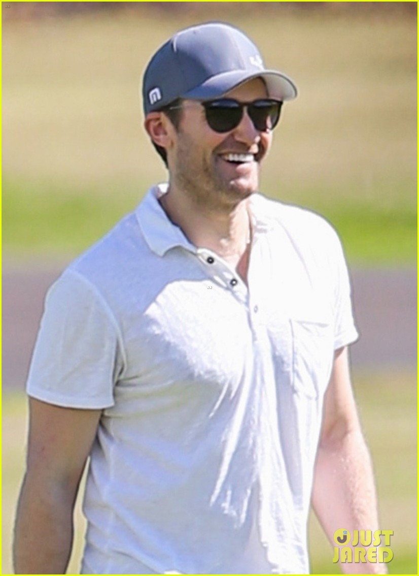 Matthew Morrison Spends Christmas on the Golf Course in Hawaii!: Photo ...