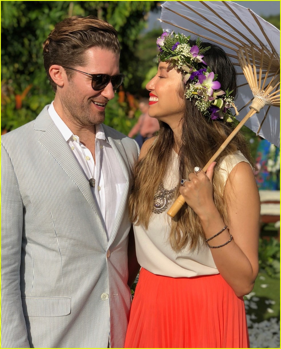 Matthew Morrison & Wife Renee Enjoy a Trip to Hawaii with Son Revel ...