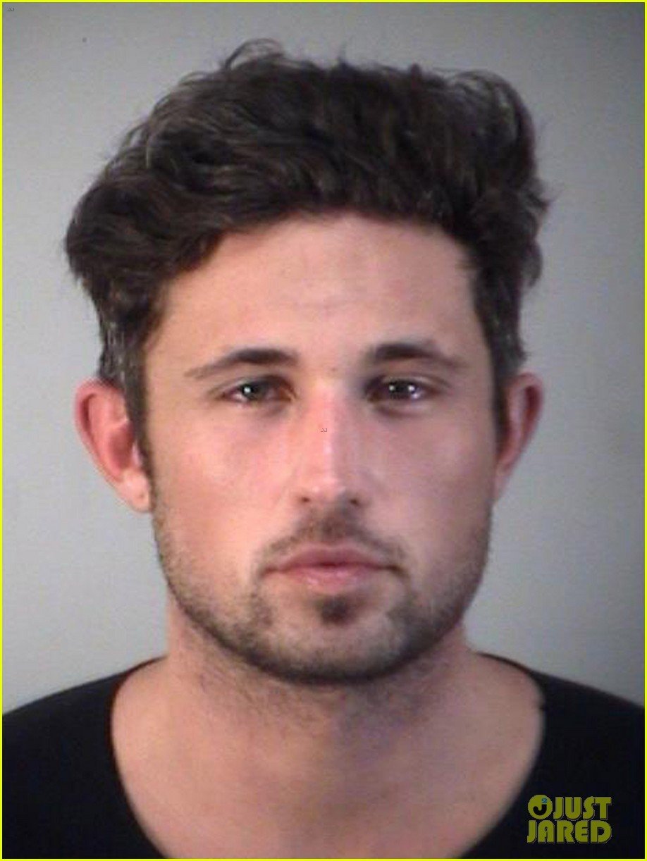 Country Star Michael Ray Apologizes to Fans After DUI Arrest: Photo ...