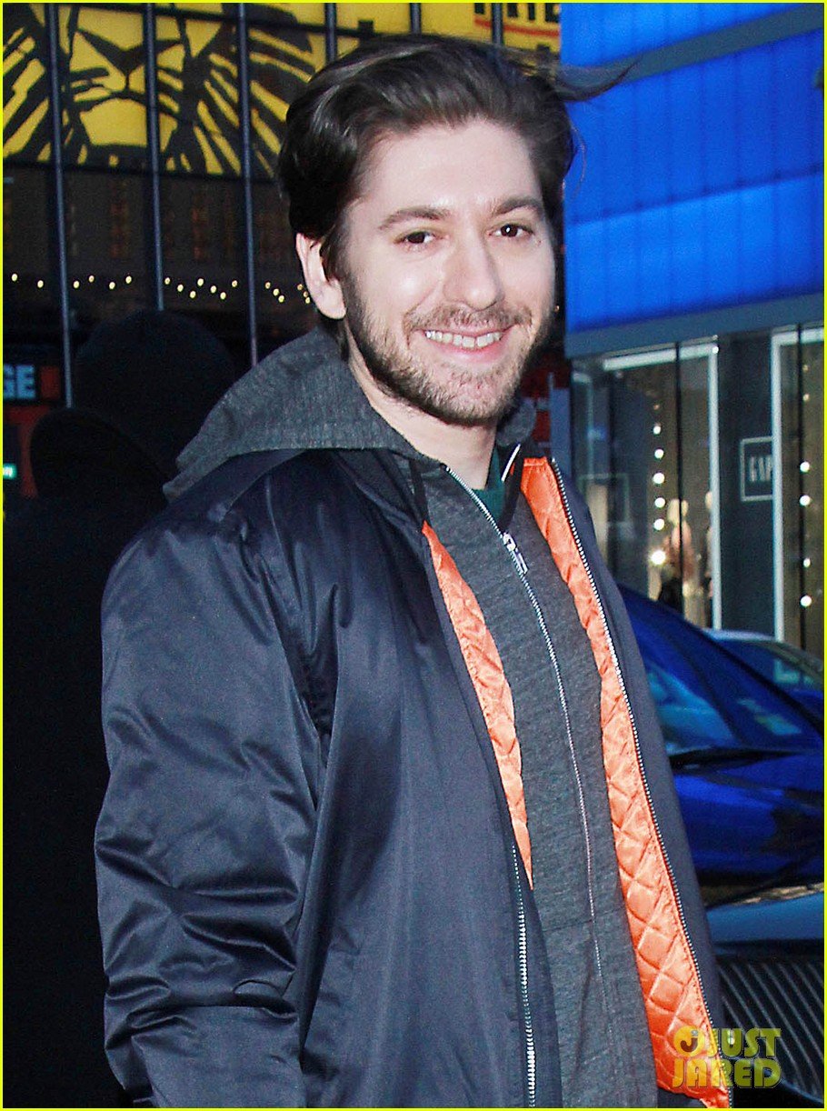 Rachel Brosnahan & Michael Zegan Promote 'The Marvelous Mrs. Maisel' in ...