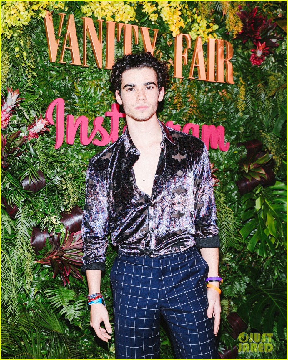 Dove Cameron & Gregg Sulkin Join the New Class of Stars at Vanity Fair ...