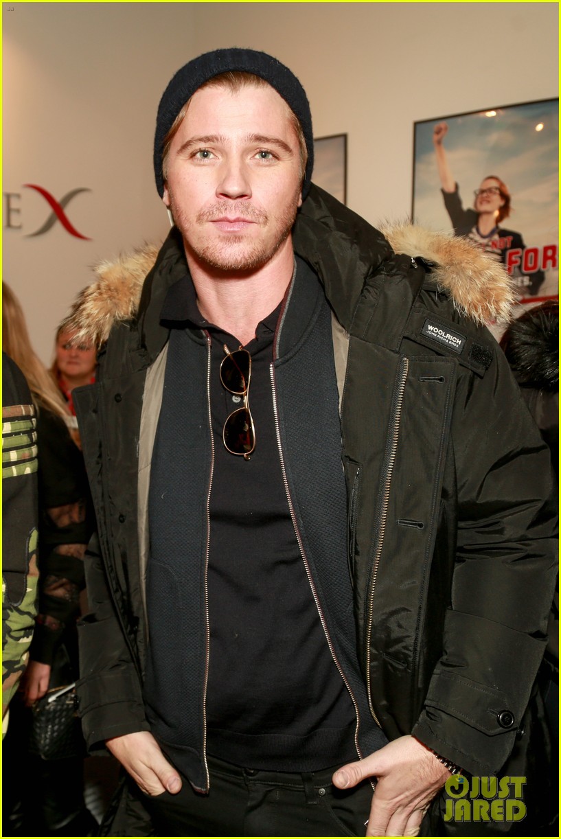 Garrett Hedlund & Jason Ritter Stop By The Music Lodge at Sundance ...