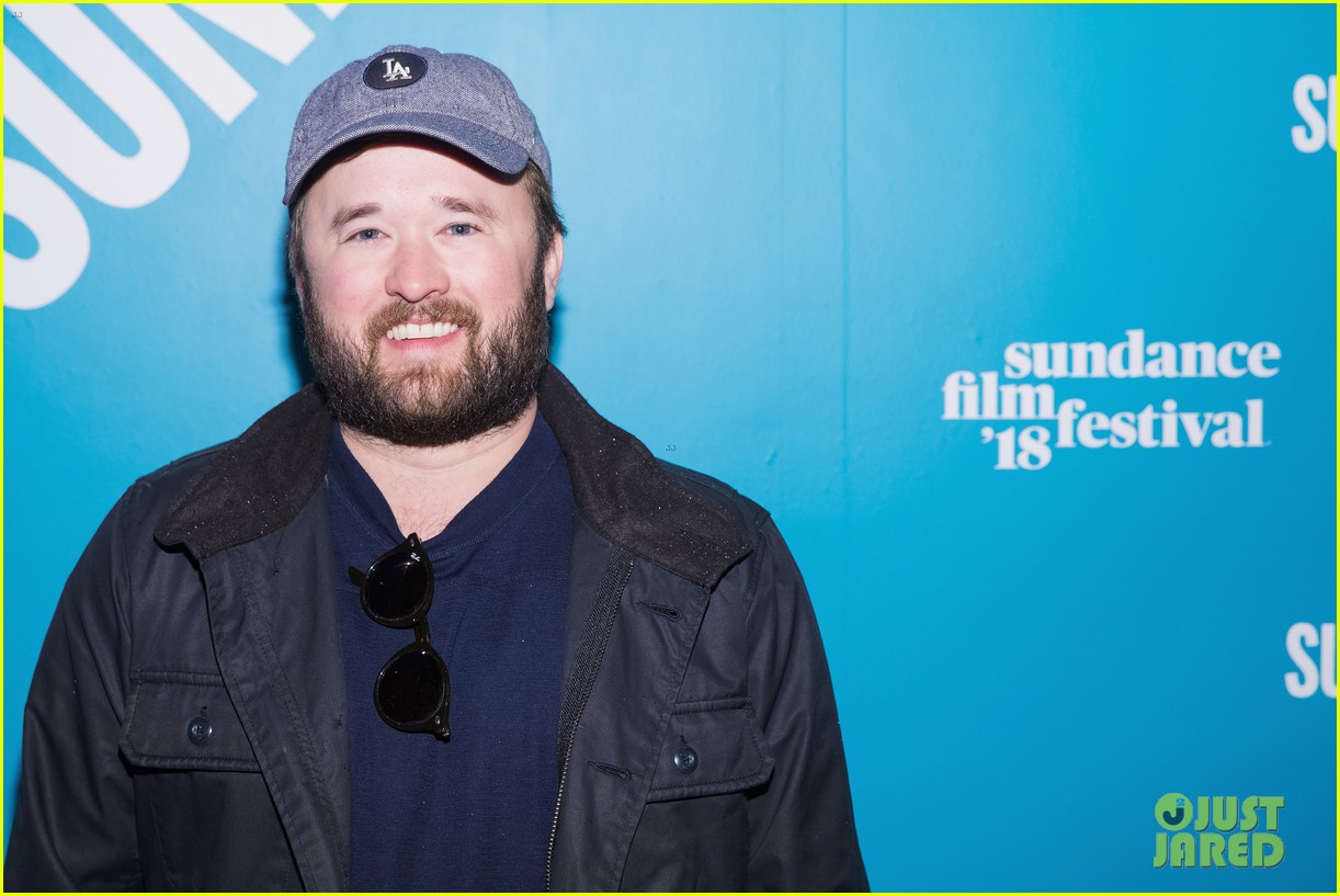 Jon Hamm & Dominic Cooper Help Kick Off Sundance 2018!: Photo 4017532 ...