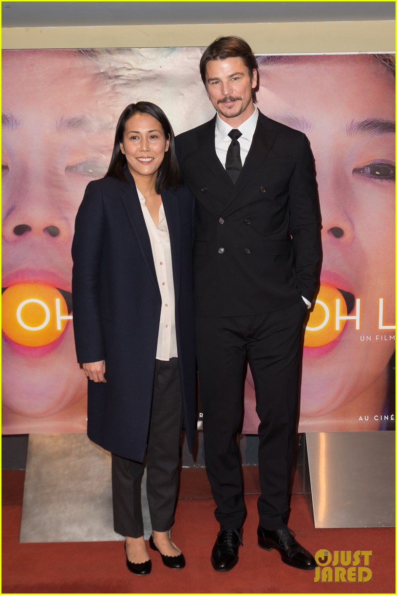 Josh Hartnett Suits Up in Paris for 'Oh Lucy' Premiere!: Photo 4015362 ...