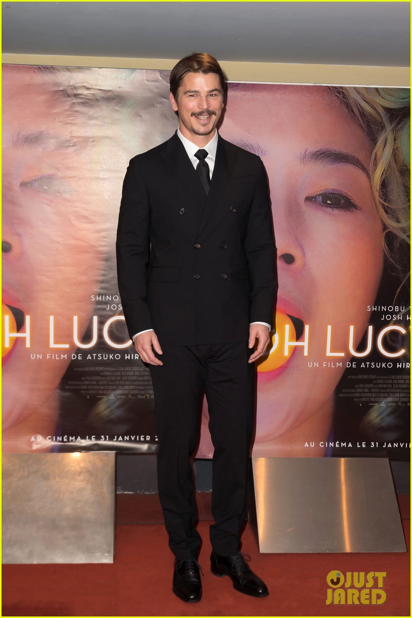 Josh Hartnett Suits Up in Paris for 'Oh Lucy' Premiere!: Photo 4015364 ...
