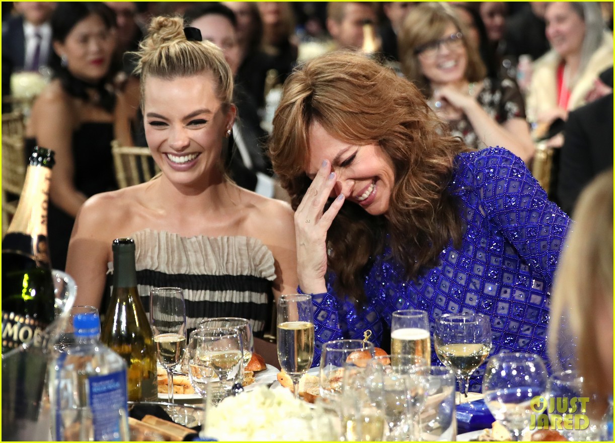 Look Inside the Critics' Choice Awards 2018 with These Audience Photos ...