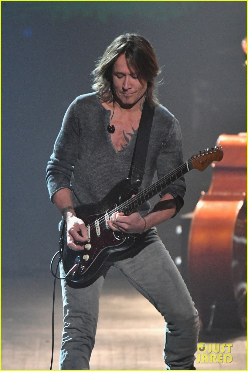 Keith Urban & Jared Leto Honor Fleetwood Mac at MusiCares Person of the ...