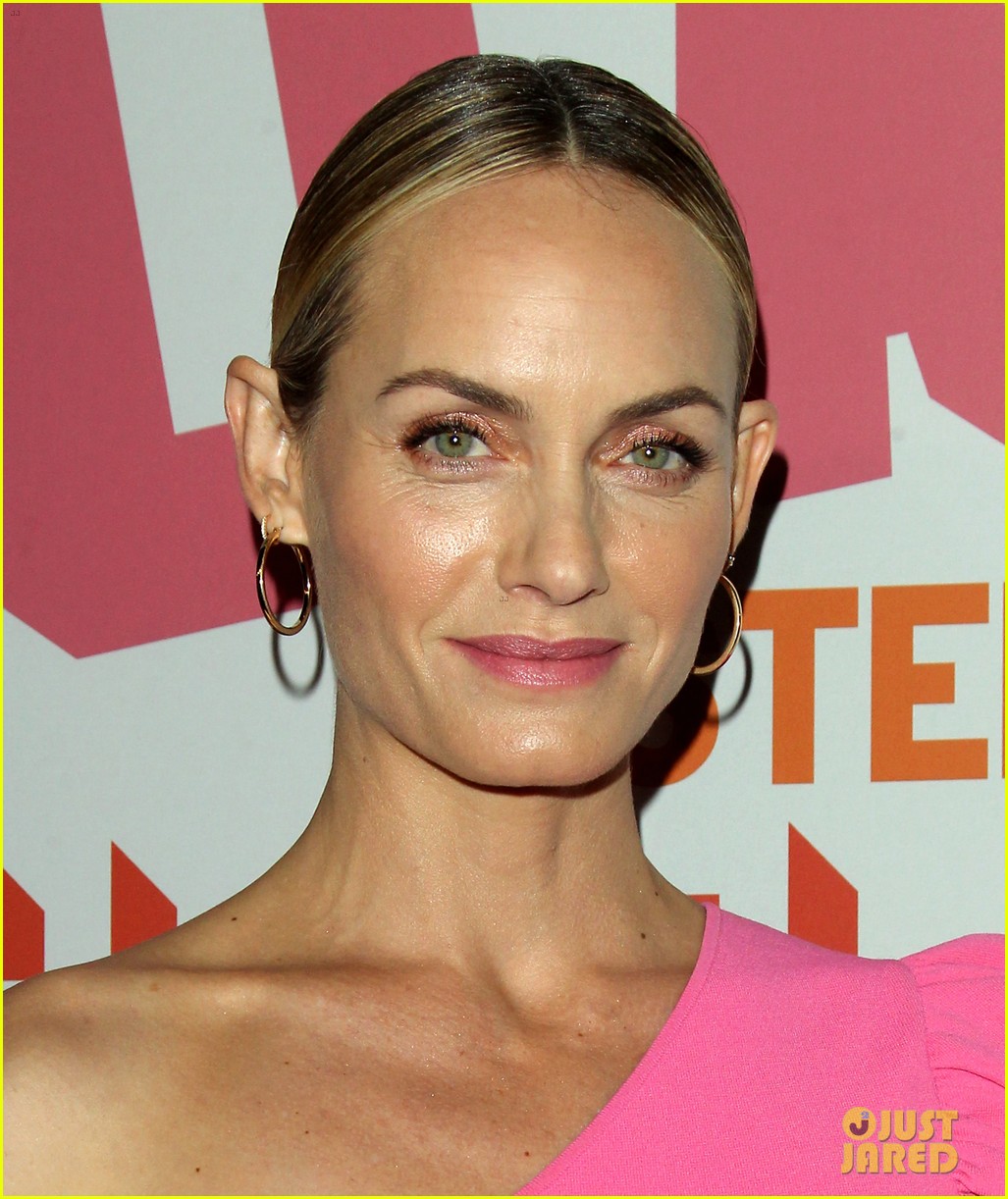 Miranda Kerr, Kate Hudson, Olivia Munn & More Step Out for Stella ...