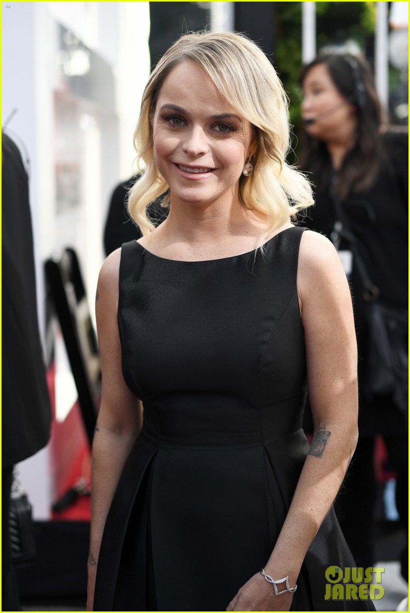 Taryn Manning Slams Stylist for Putting Her in $200 Dress at SAG Awards ...