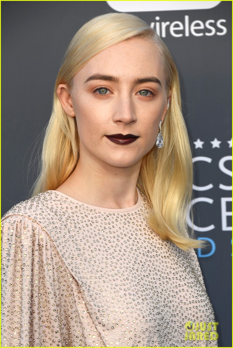 Lady Bird's Saoirse Ronan, Greta Gerwig, & Laurie Metcalf Team Up for ...