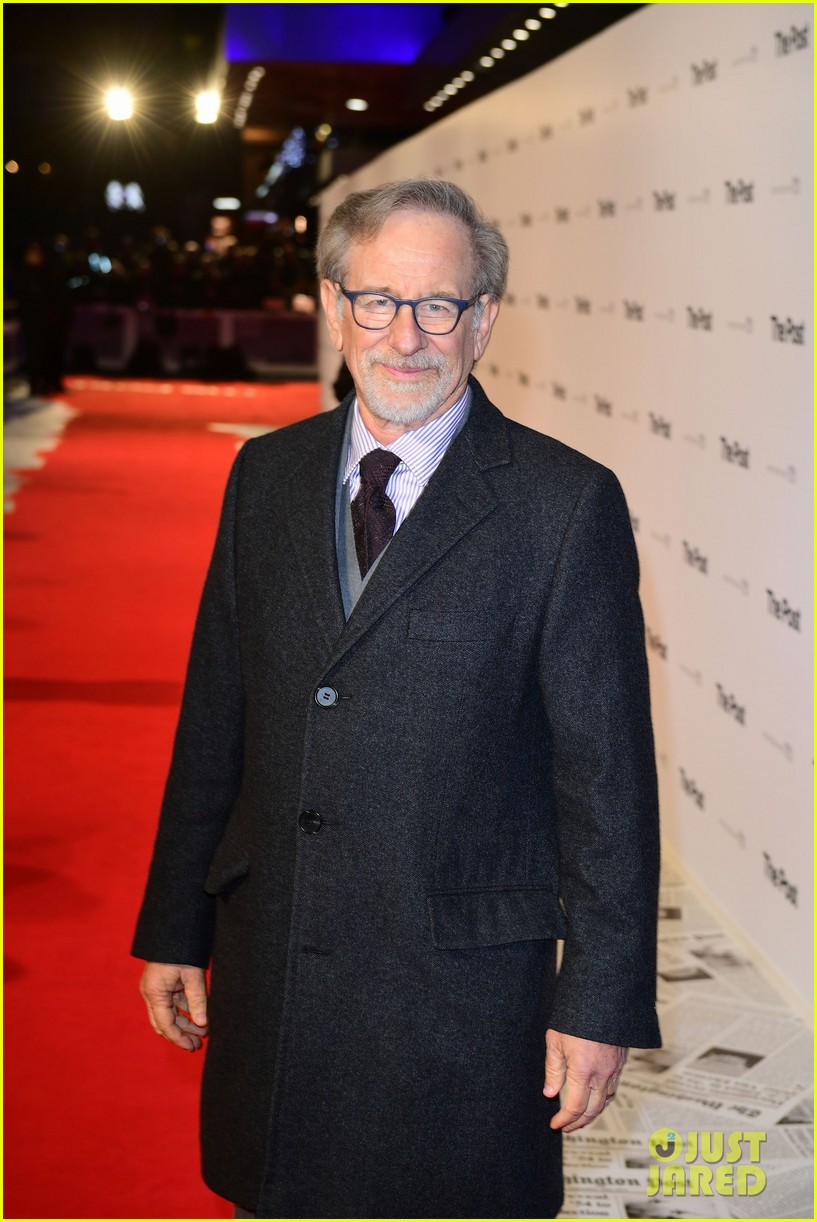 Steven Spielberg Reacts to Natalie Portman's All-Male Directing Shade ...