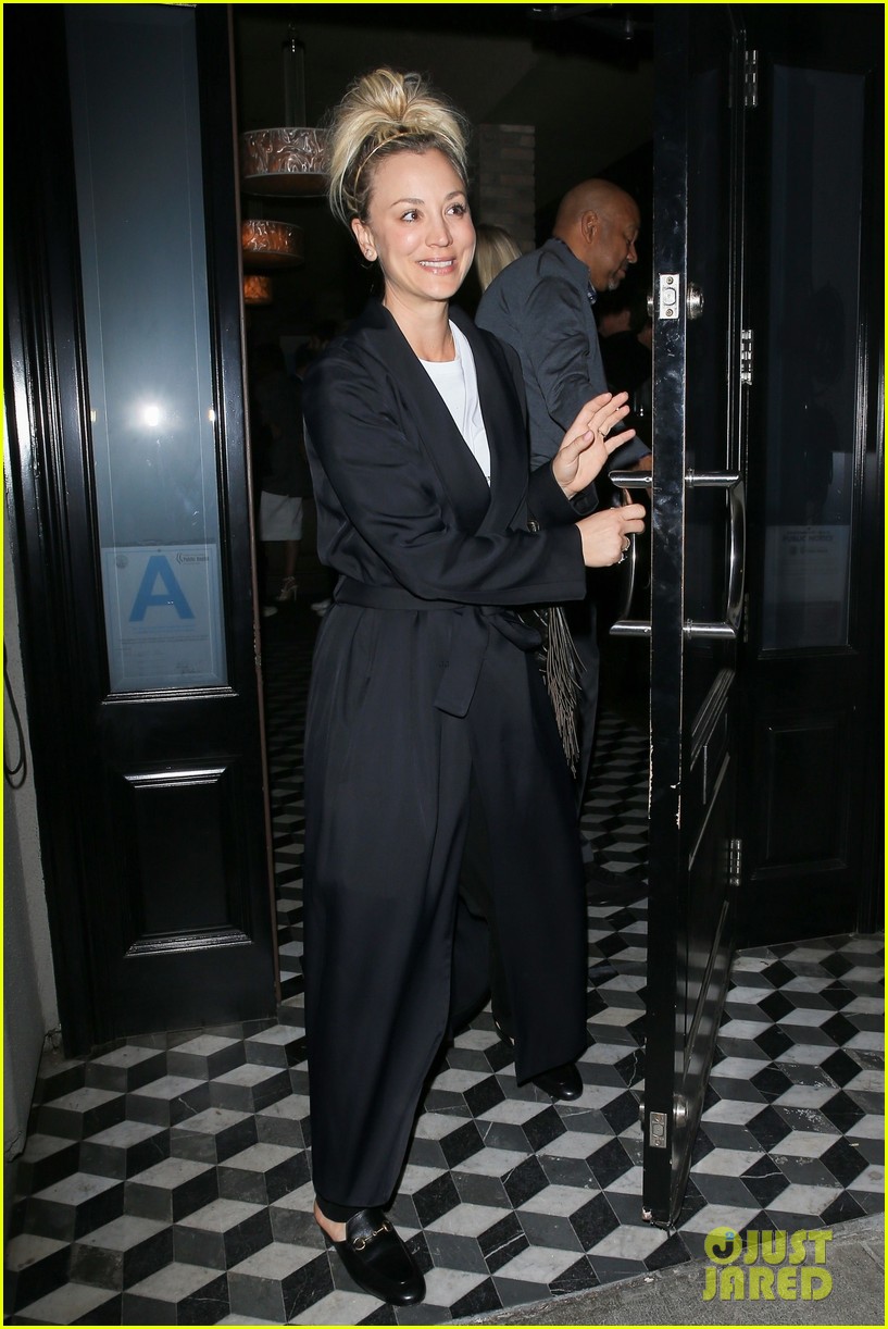 Kaley Cuoco Reunites with '8 Simple Rules' Costar David Spade!: Photo ...