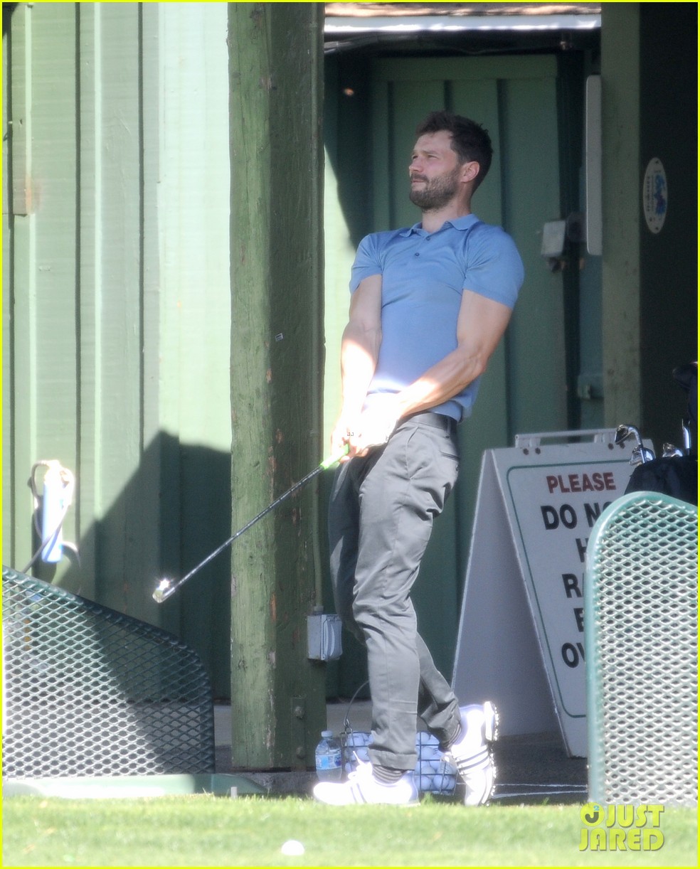 Jamie Dornan Flaunts His Biceps at the Driving Range!: Photo 4032418 ...