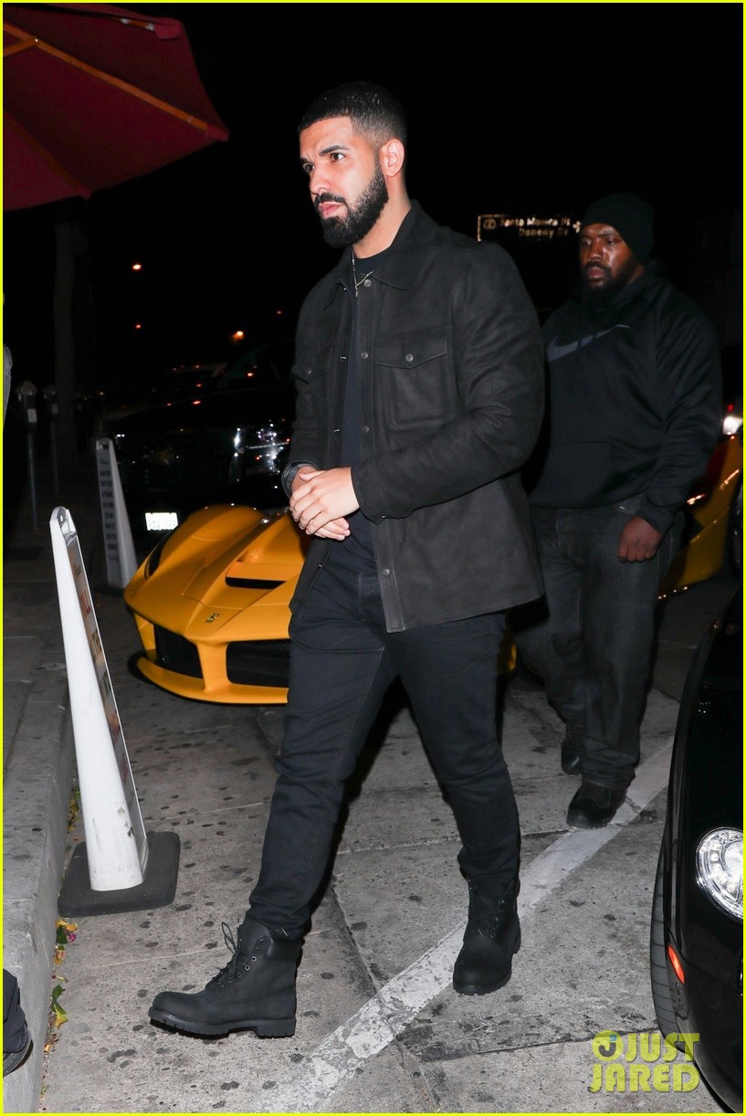 Drake Steps Out in Style for Dinner in WeHo: Photo 4038649 | Drake ...