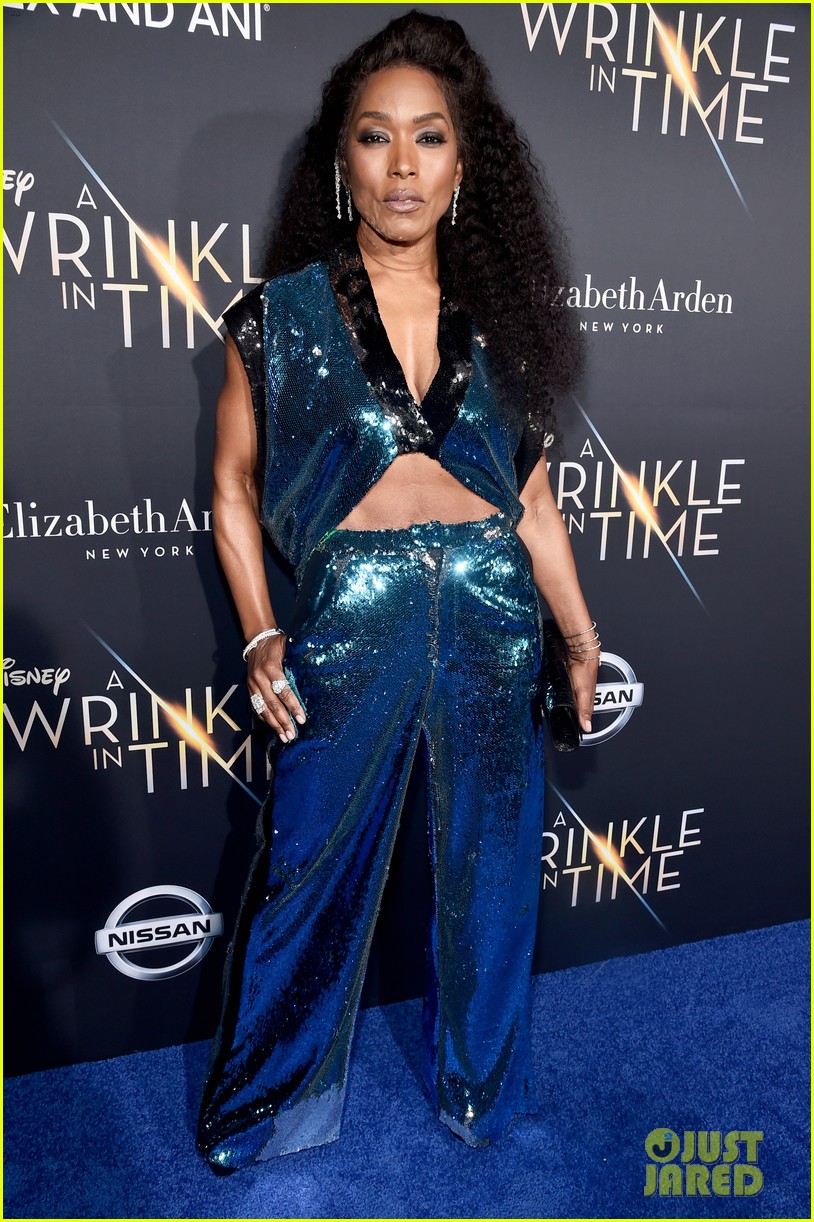 Eva Longoria & Ellen Pompeo Hit the Carpet at 'Wrinkle In Time ...