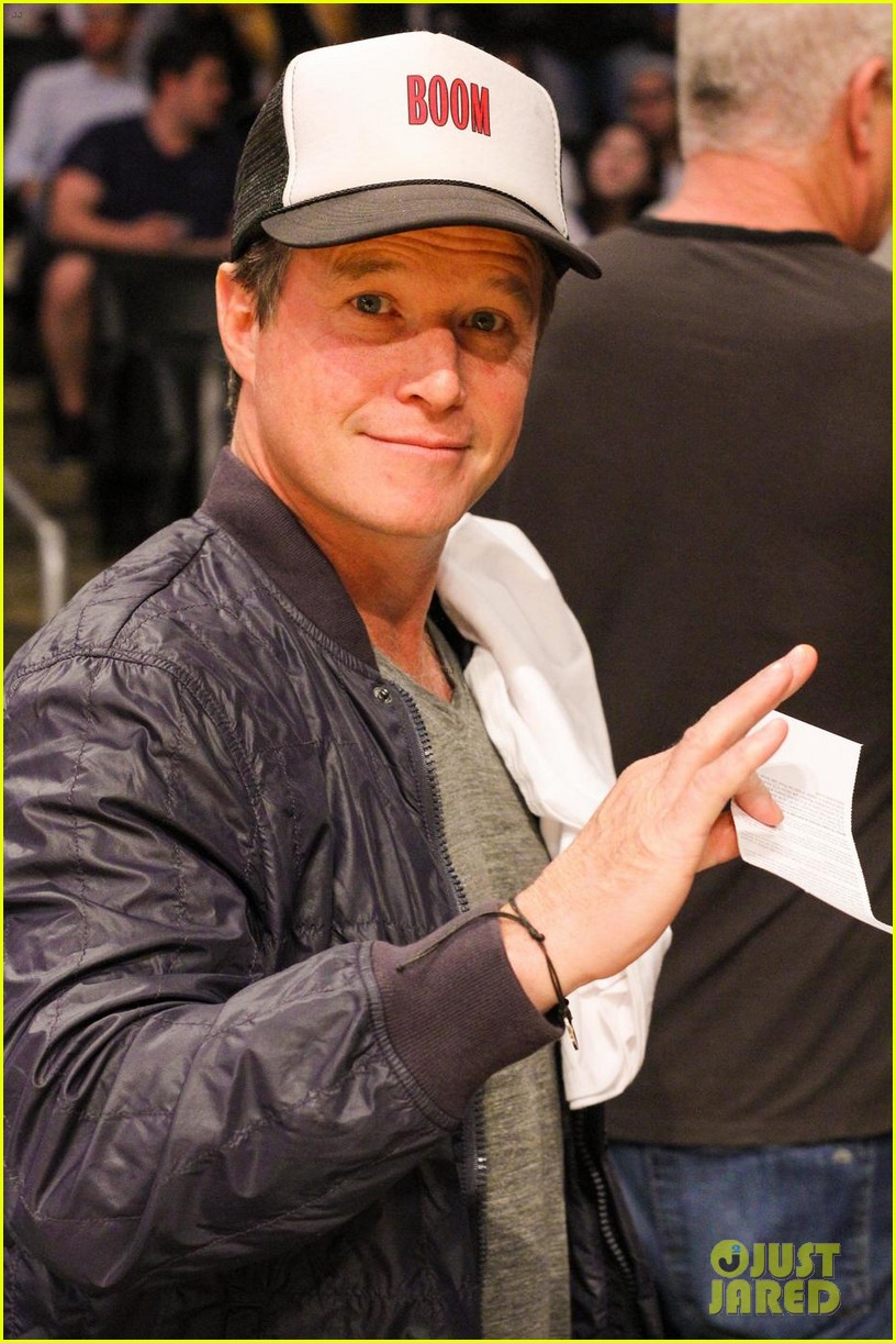 Will Ferrell & Pharrell Williams Cheer on the Lakers at Basketball Game ...