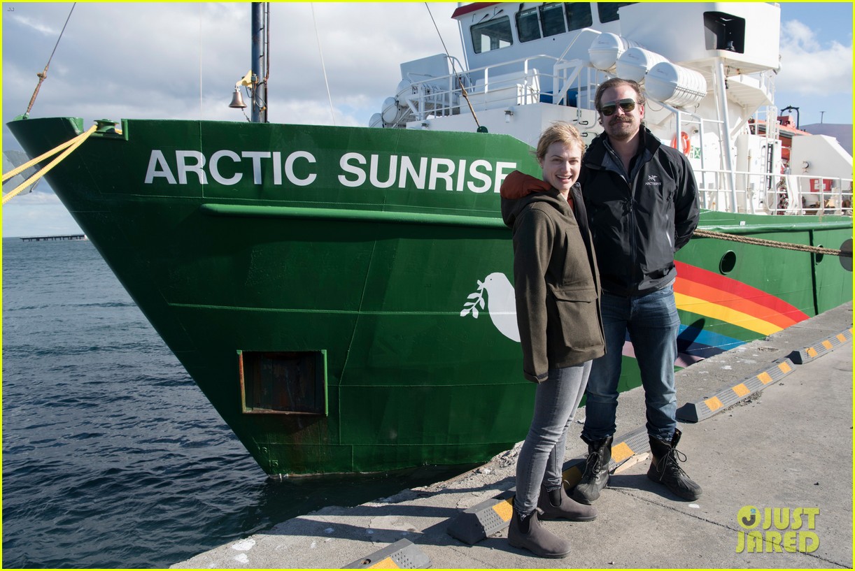 David Harbour & Girlfriend Alison Sudol Board Ship Headed to Antarctica ...