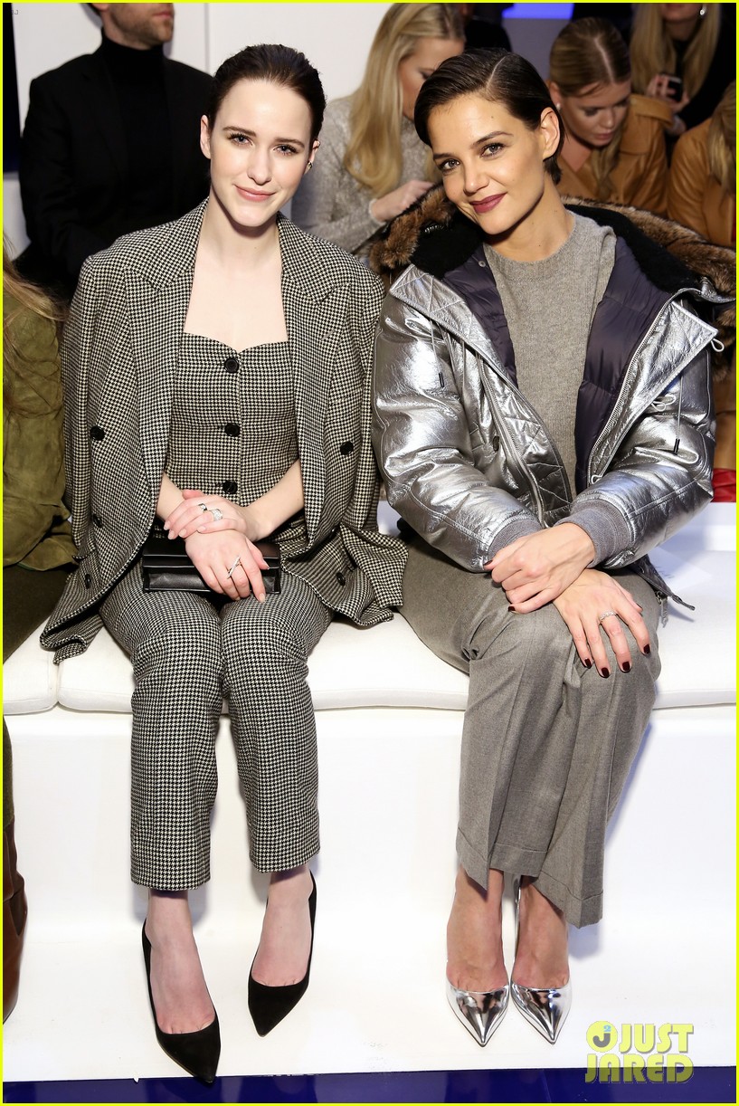 Katie Holmes, Rachel Brosnahan & Rosie Huntington-Whiteley Sit Front ...