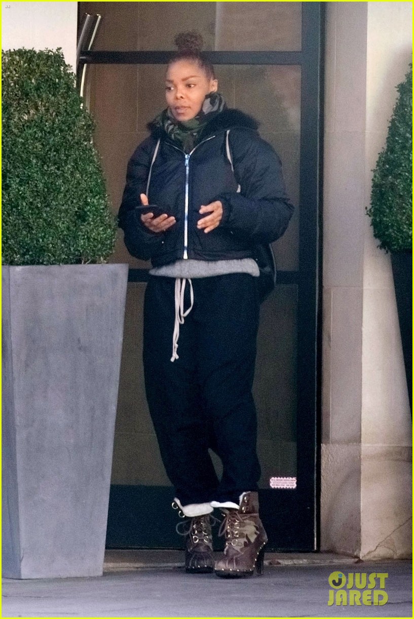 Janet Jackson Shops for Son Eissa at Boutique Baby Store: Photo 4039898 ...