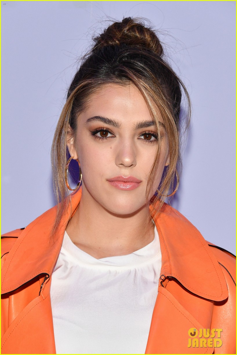 Zayn Malik & Hailey Baldwin Watch Kaia Gerber Walk in Tom Ford Fashion ...