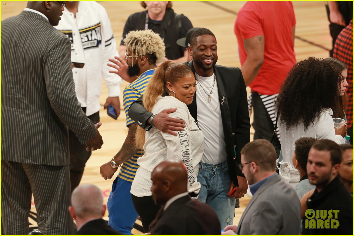 Justin Hartley Brings Wife Chrishell Stause & Daughter Isabelle to All ...