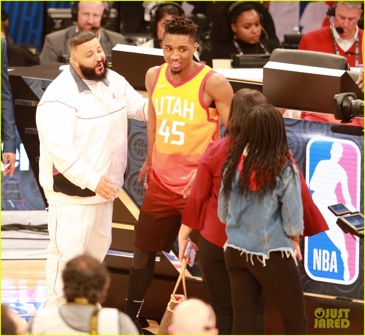 Justin Hartley Brings Wife Chrishell Stause & Daughter Isabelle to All ...