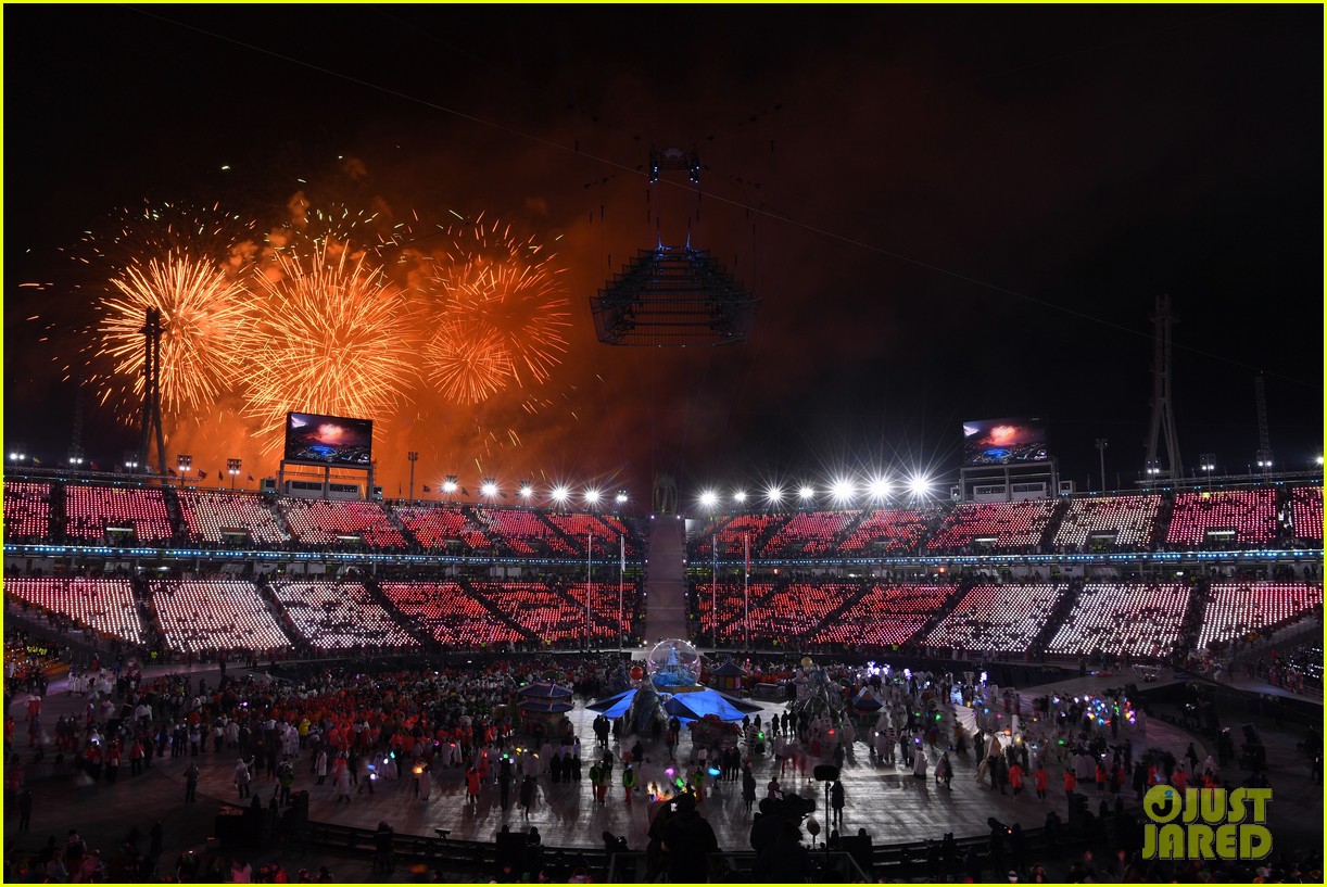 CL, EXO & Martin Garrix Perform at Winter Olympics 2018 Closing ...