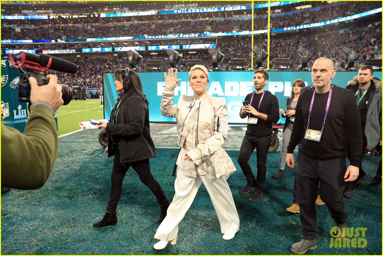 Pink Spit Out a Throat Lozenge Before Super Bowl Performance, Responds ...