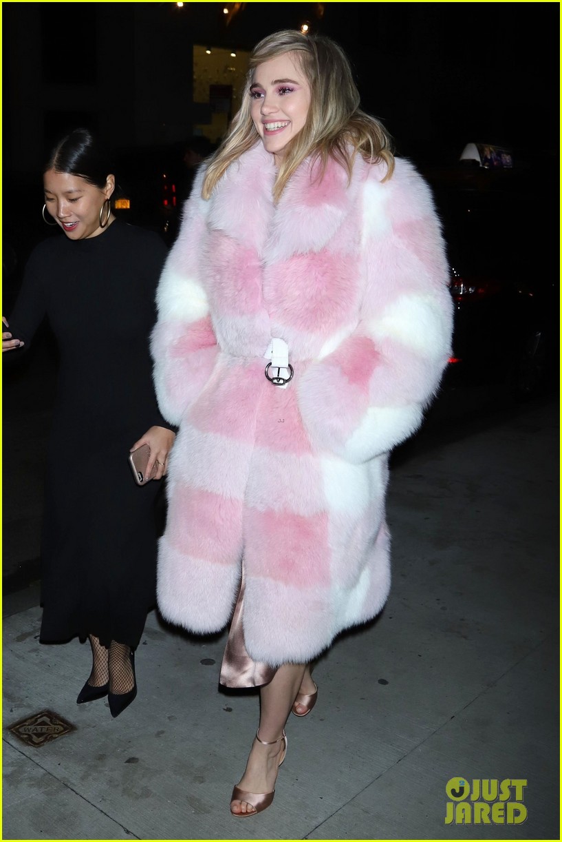 Suki Waterhouse Goes Pretty in Pink for Dinner in NYC: Photo 4029020 ...