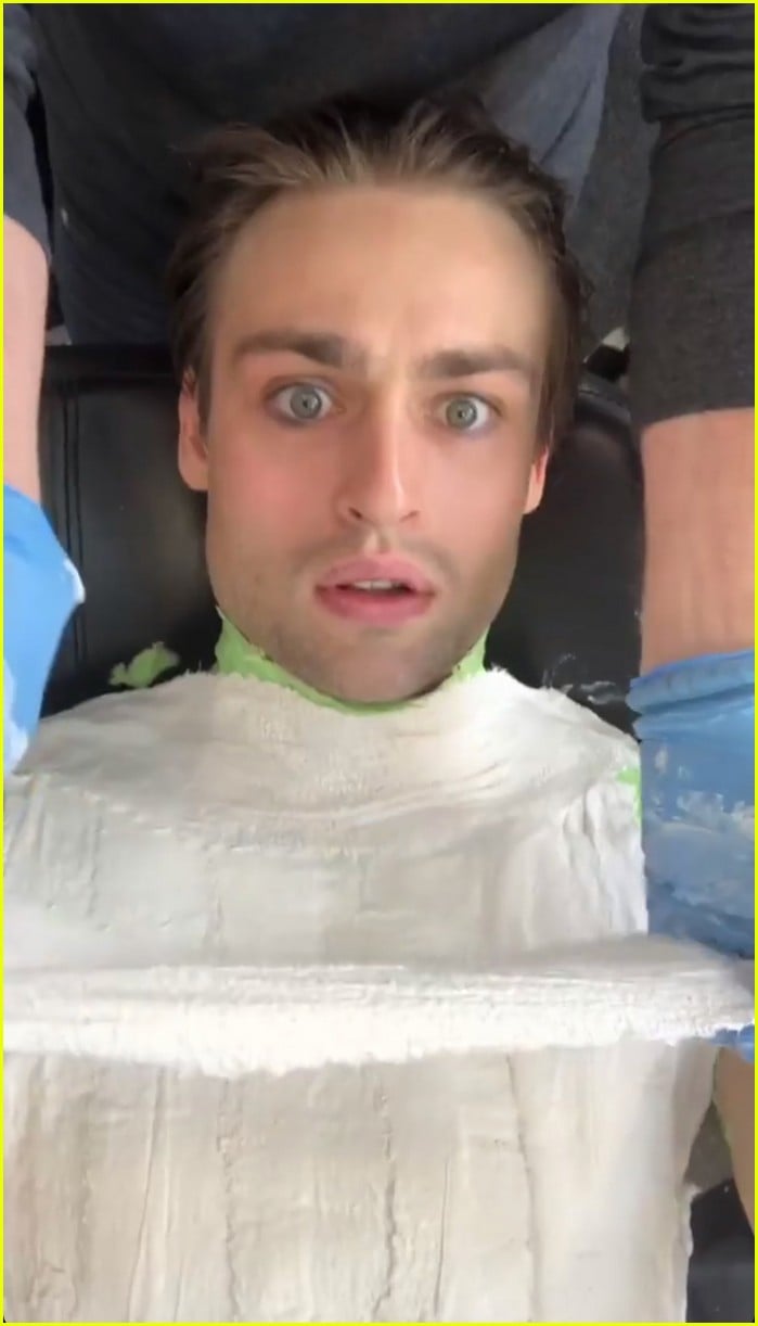 Douglas Booth Goes Shirtless to Make Life Cast of His Body!: Photo ...