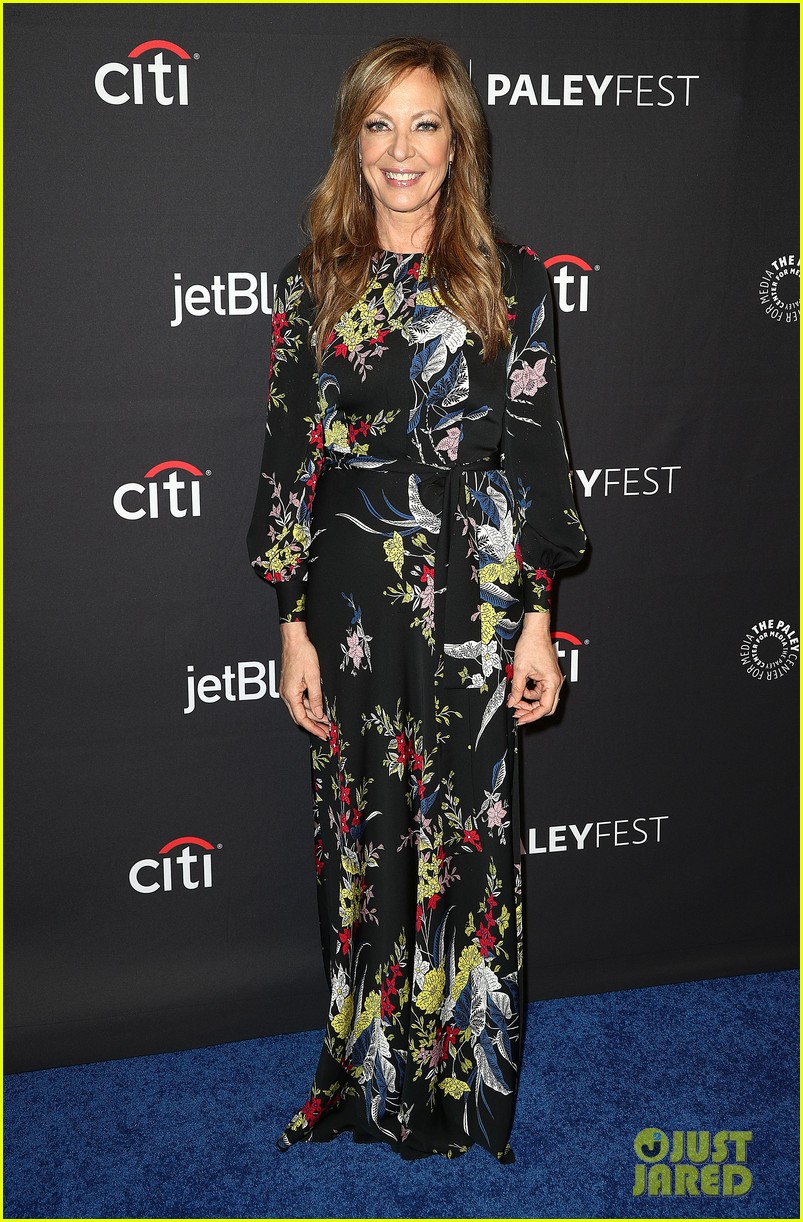 Anna Faris & Allison Janney Celebrate 'Mom' at Paleyfest 2018: Photo ...