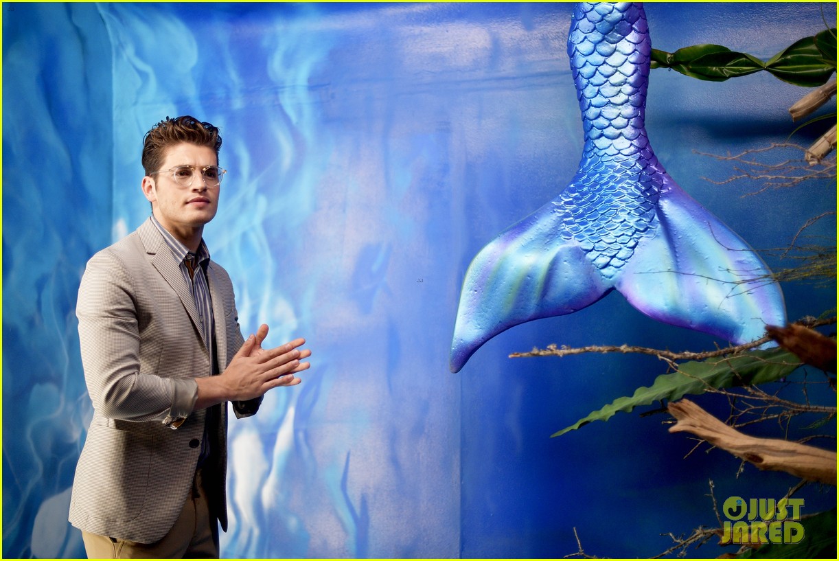 Ashley Greene & Gregg Sulkin Celebrate Freeform's 'Siren' at Mermaid ...