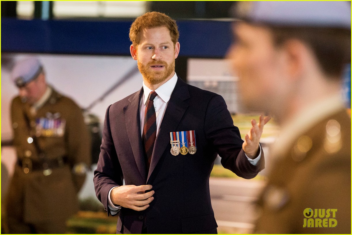 Prince Harry Returns to Pilot Training School to Present Army Air Corps ...