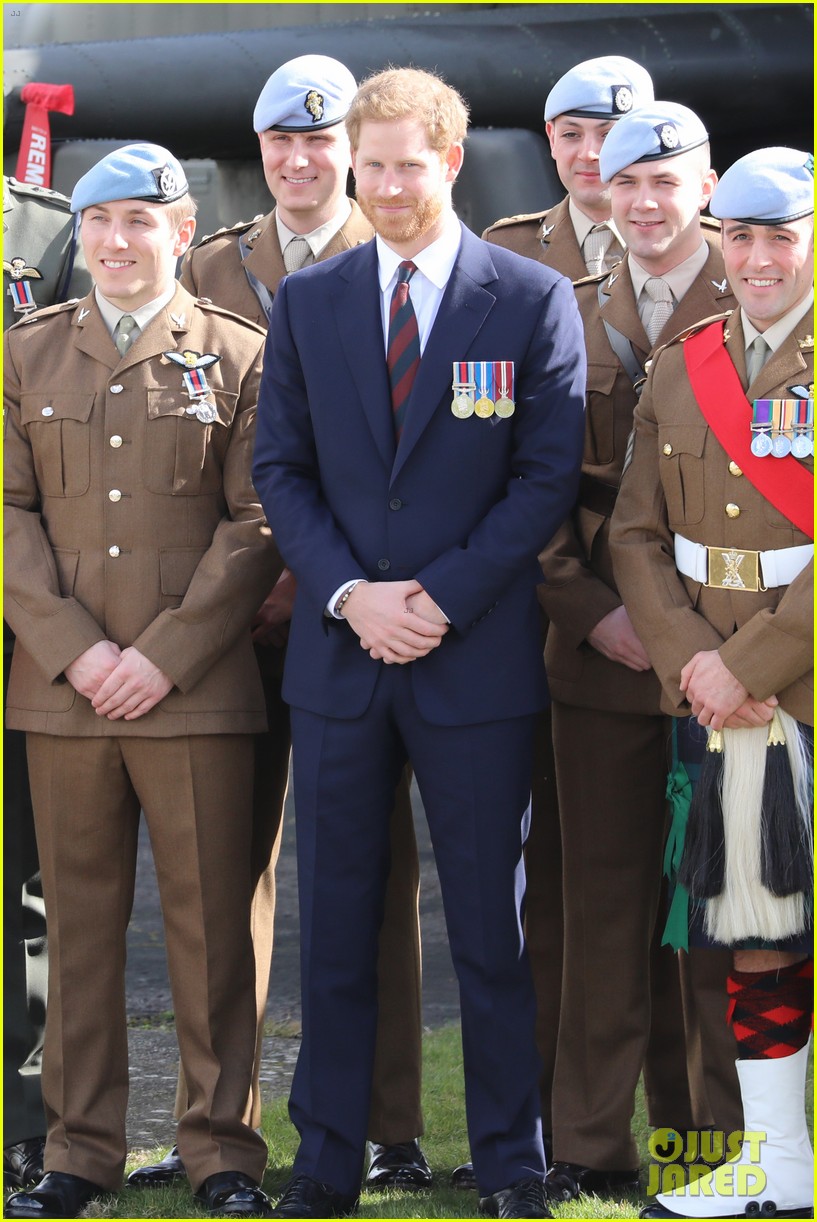 Prince Harry Returns to Pilot Training School to Present Army Air Corps ...