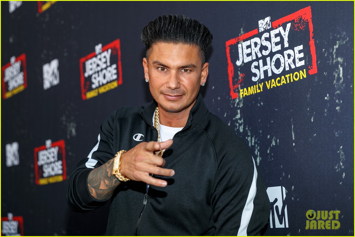 The 'Jersey Shore' Cast Live It Up at 'Family Vacation' Premiere Party ...