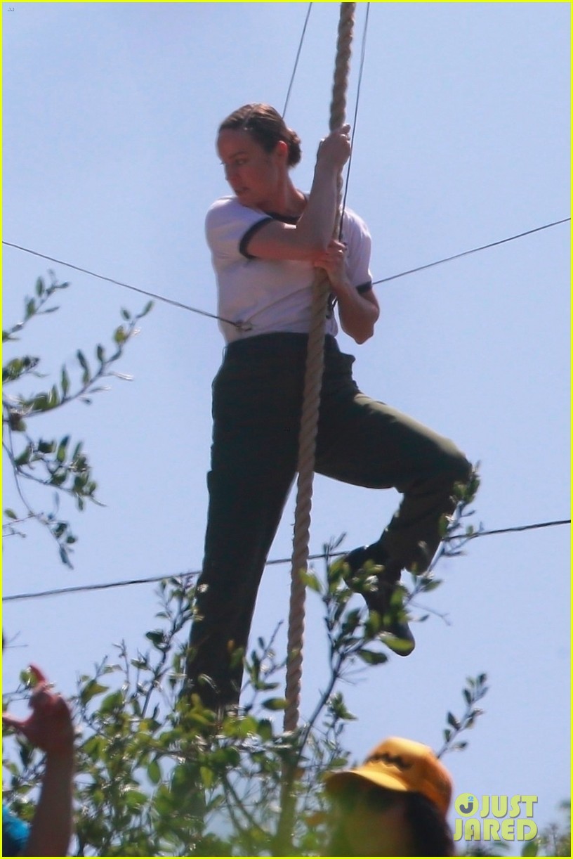 Brie Larson Climbs a Rope for 'Captain Marvel' Stunt Scene!: Photo ...